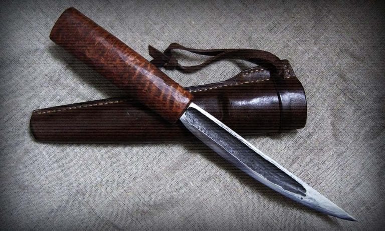 Якутский нож. История, особенности, легенды